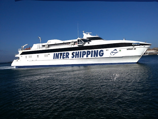 FERRYBALEAR: El HSC "Detroit Jet" entra en la grada de Gibraltar, para ...