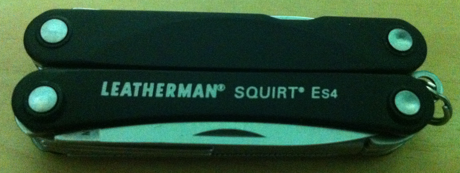 葉難: 電工用迷你工具鉗Midnight Hacker（開箱文）