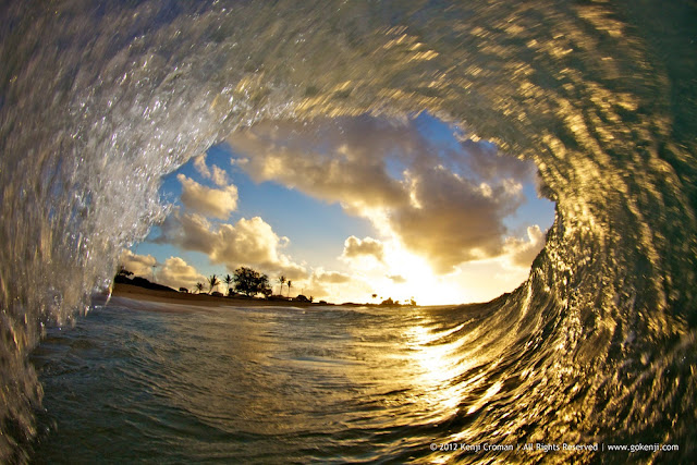 love, elizabethany: awesome photography: kenji croman's waves