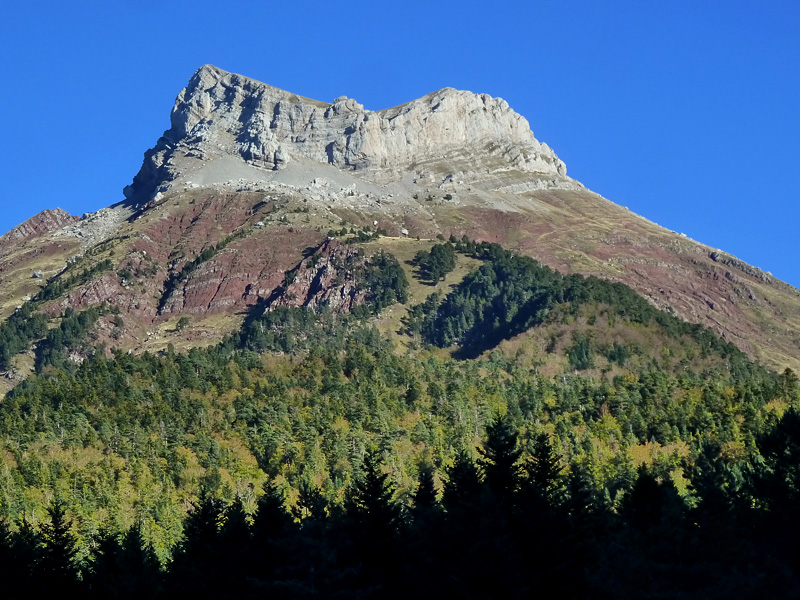 PASOS: Castillo de Acher, 2.390 m (Pirineo Occidental), 15 de octubre