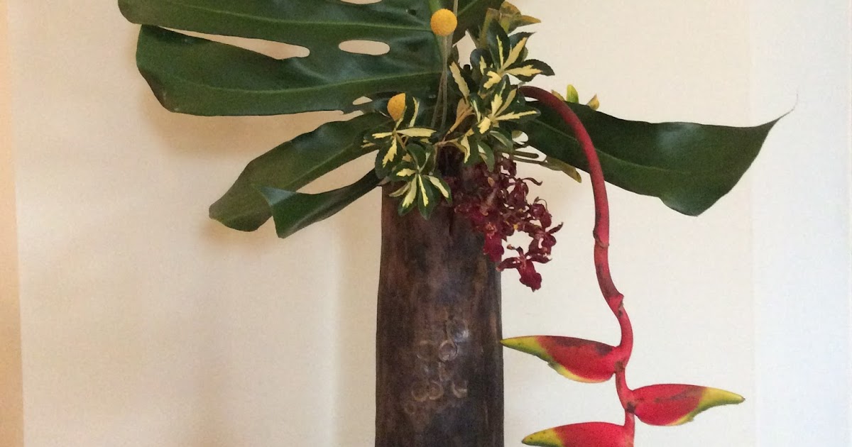 Flowers,Ikebana and I: Leaf Manipulation-by me