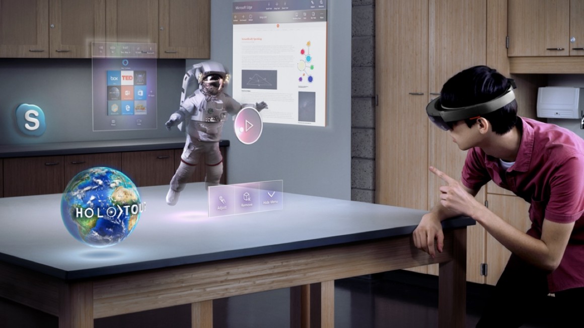 Apa itu HoloLens ? | Malang Info Tekno
