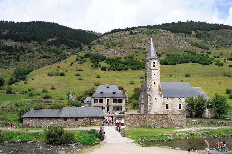 Goigs a la Mare de Déu de Montgarri. Salardú (Vall d'Aran, Lleida)