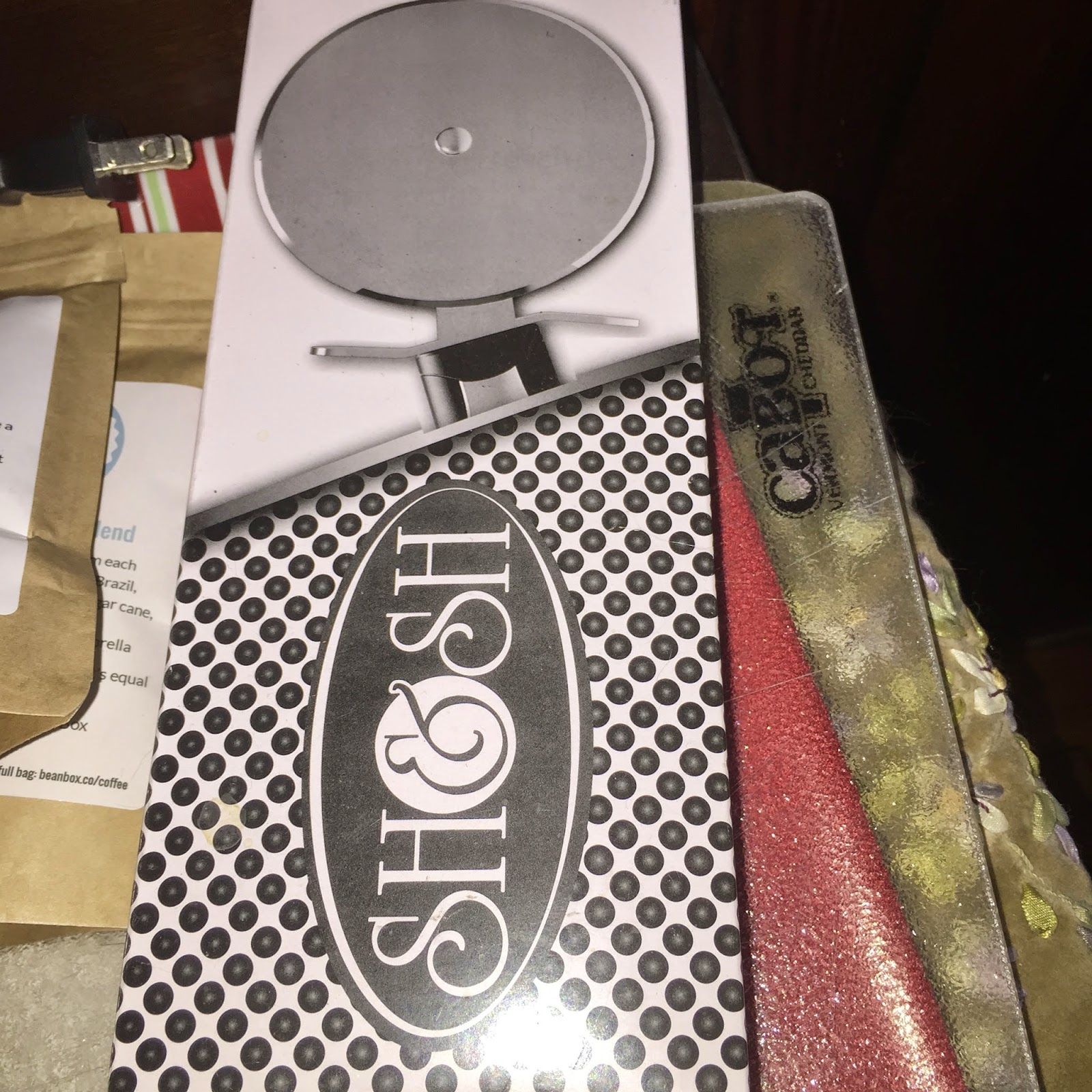 Outside the Box: SH&SH Pizza Cutter Review