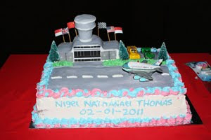 Amazing Cake & Bakery: Airport Cake