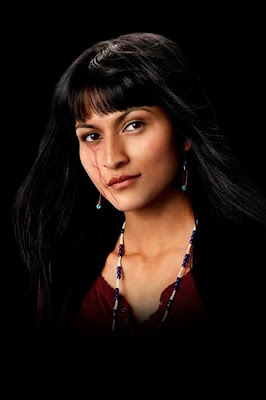 Fans por Siempre: Bio Personajes: Emily Young