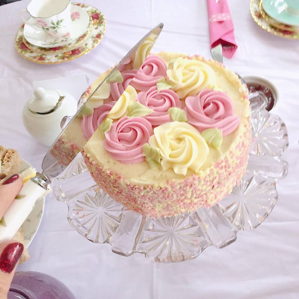 Shopaholics Anonymous Hosting An Afternoon Tea Party shopaholics-anonymous-hosting-an-afternoon-tea-party
