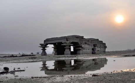 Shambhu Lingeshwara Temple at Nalgonda – Reappears from Underwater ...