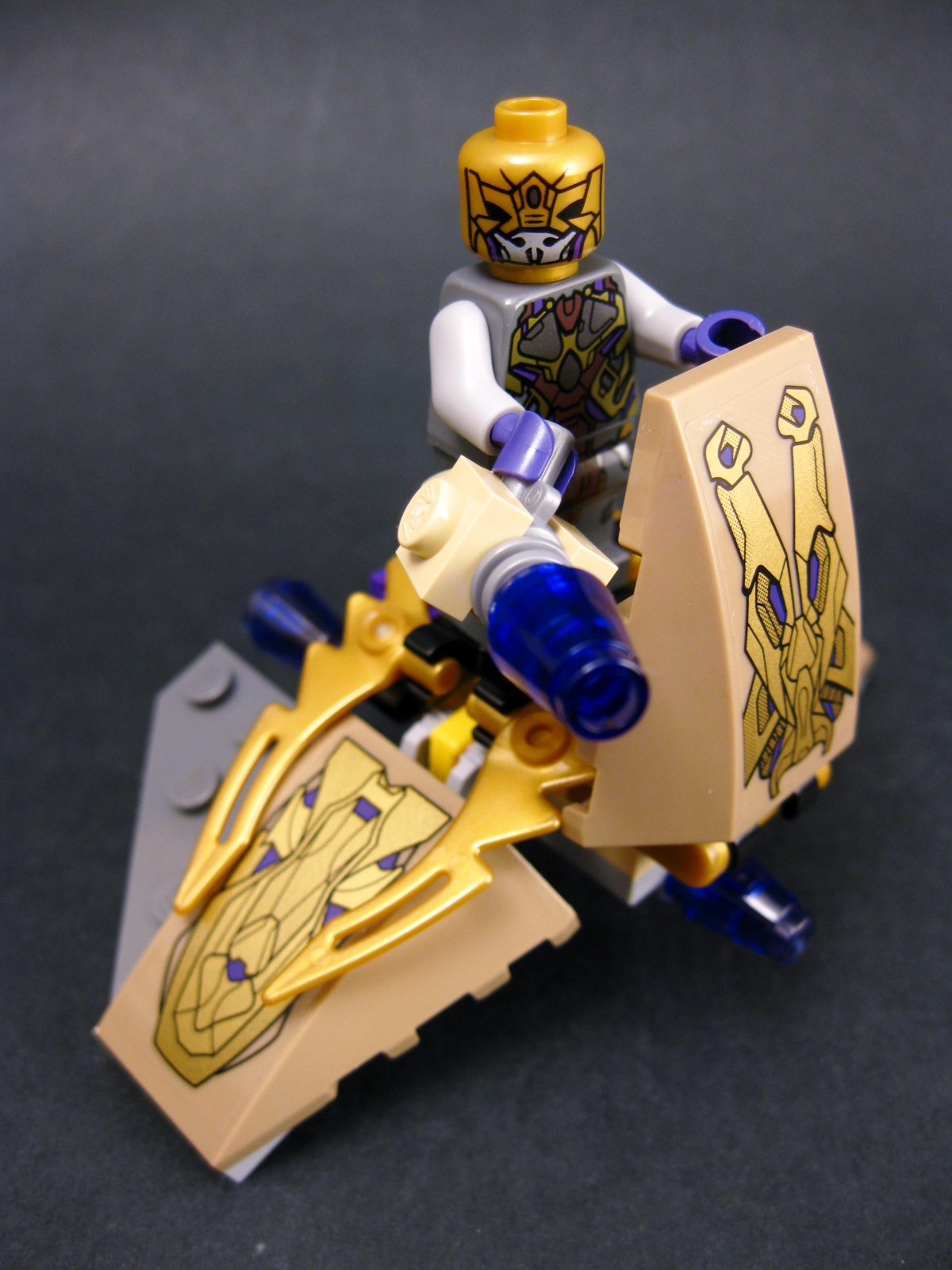 Chase Variant: Lego - The Avengers: Captain America's Avenging Cycle!