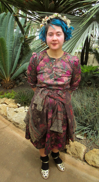Idiosyncratic Fashionistas: Frida Kahlo: Art - Garden - Life!