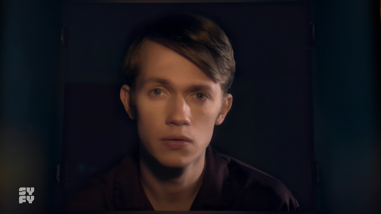 ausCAPS: Greg Austin shirtless and kissing Jordan Renzo in Class 1-01 ...