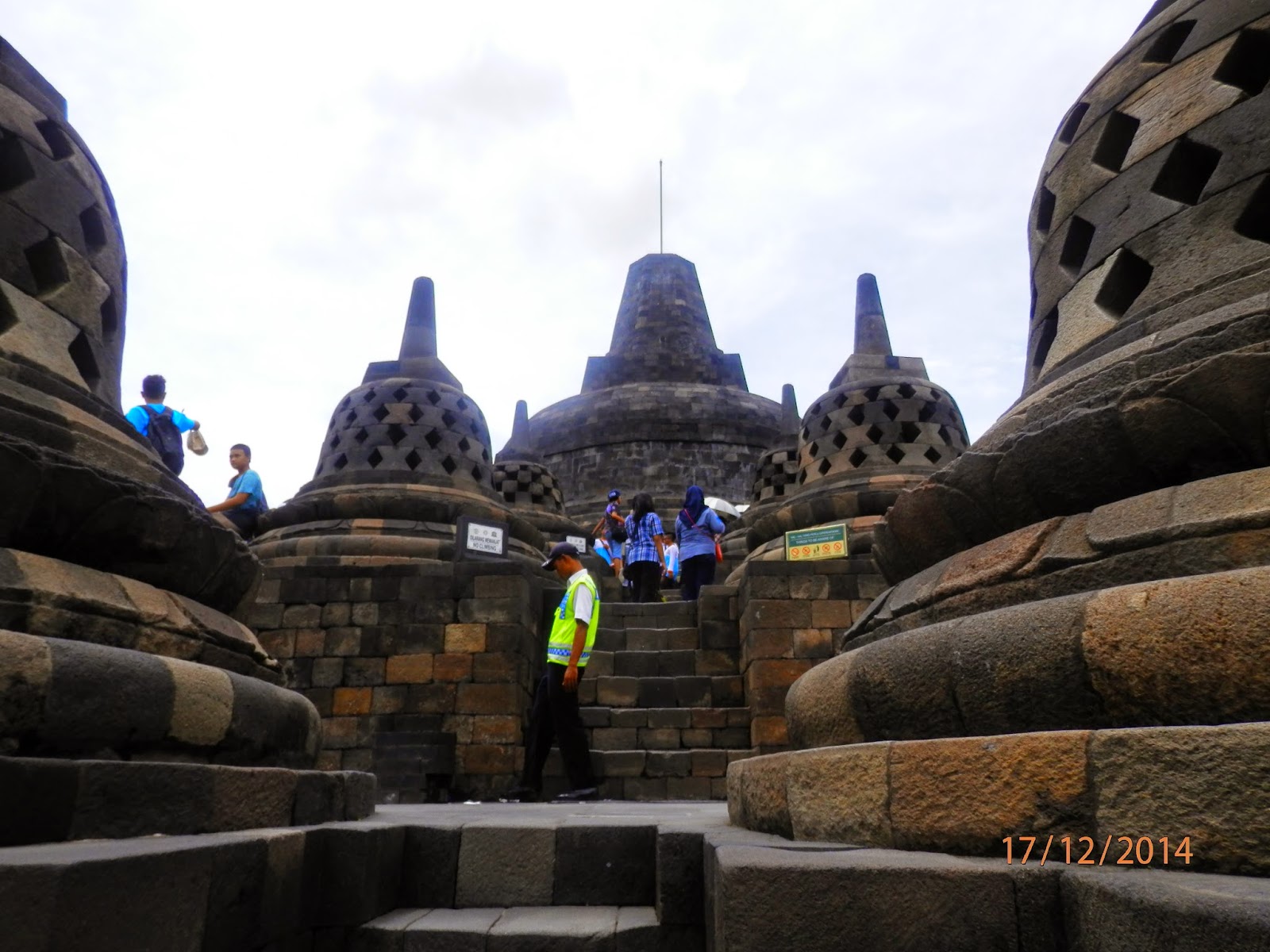 LAPORAN WIDYA WISATA KE YOGYAKARTA: LAPORAN WIDYA WISATA KE YOGYAKARTA