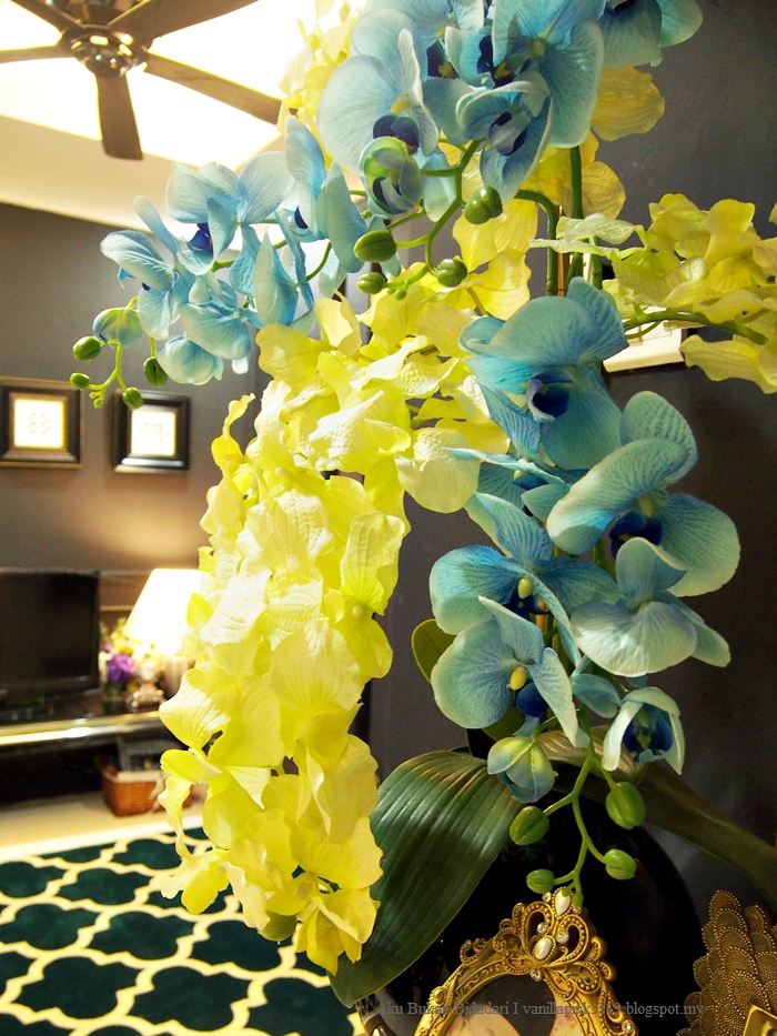 Bunga Orkid Platform : Orkid Bunga Kuning Menggoda & Hidup Usah Mengeji ...