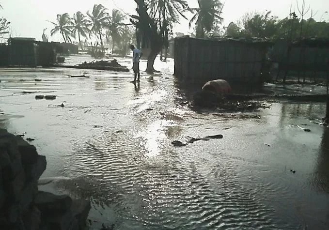 The Big Wobble : 'An unending disaster!' Over 242 houses submerged and ...