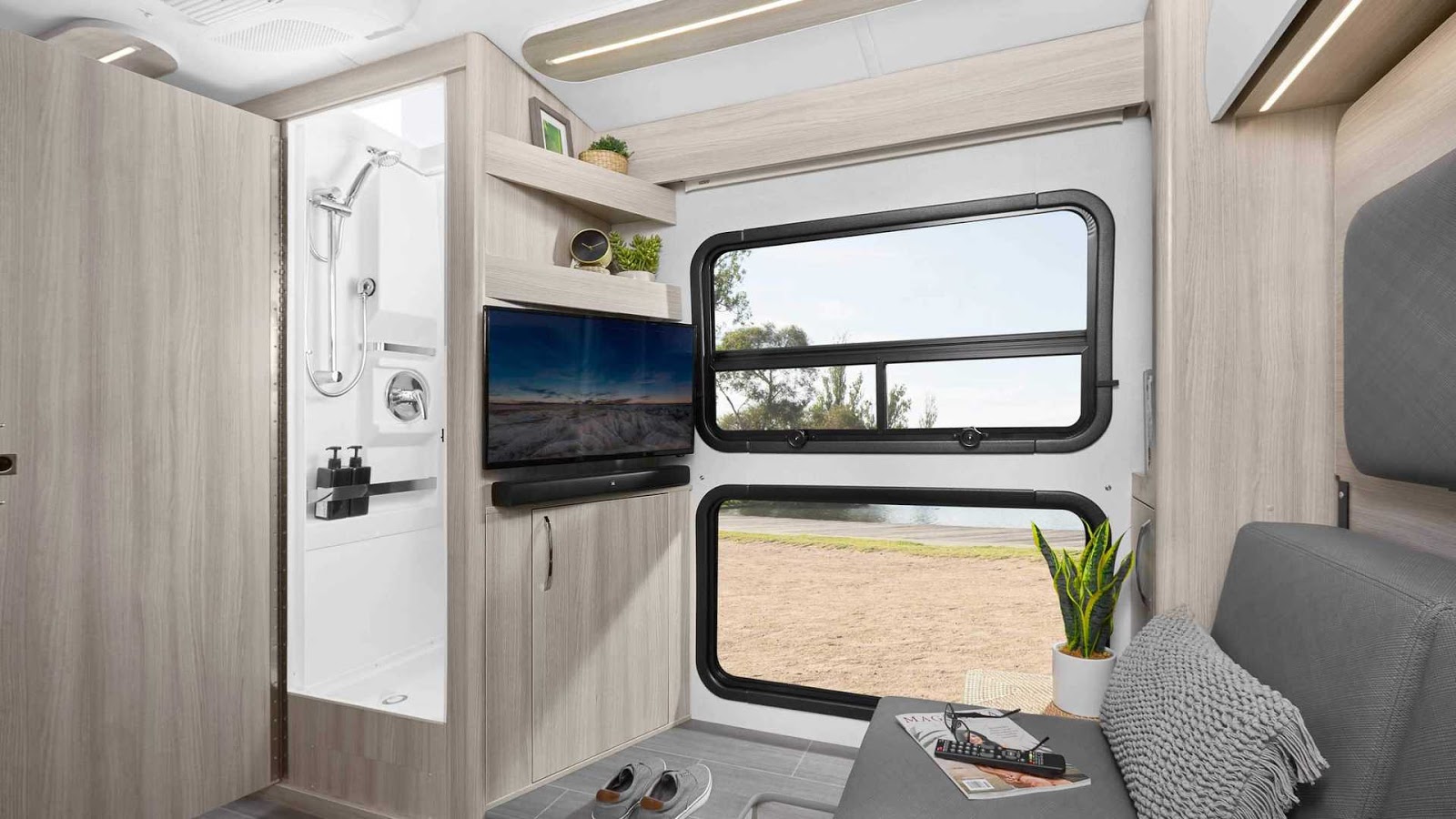 大動力的Wonder Rear Lounge車屋擁有既寬敞又完善的露營配備 | SanjiNoir 黑侍樂讀