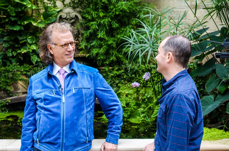 André Rieu Italian fan: André Rieu's Maastricht Castle (part 1)