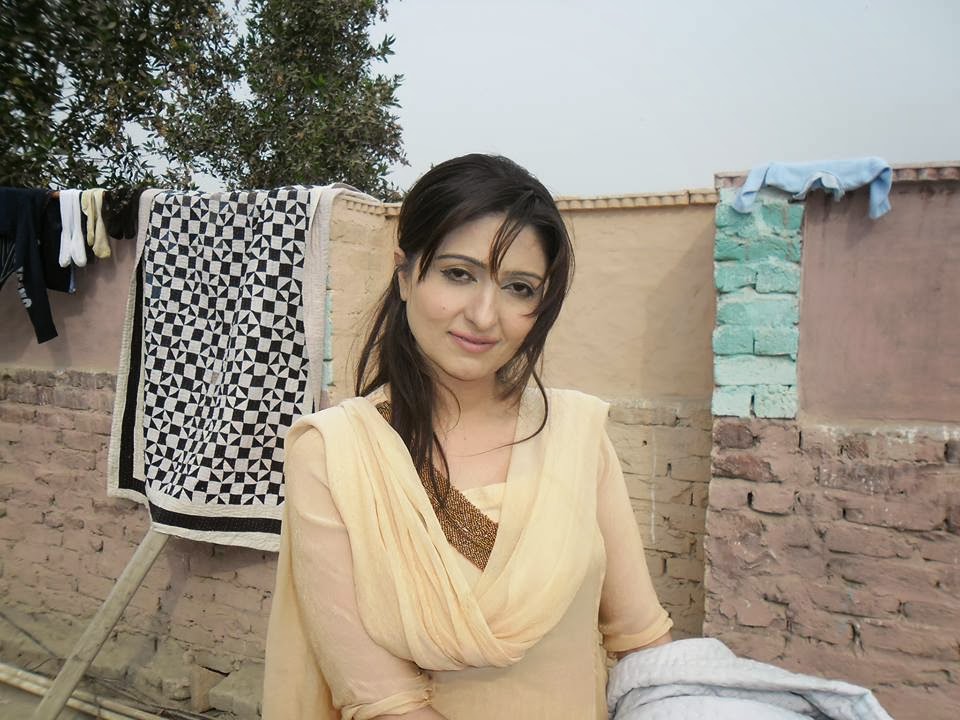 World Sindh: Sindhi TV Models And Actress Photos.