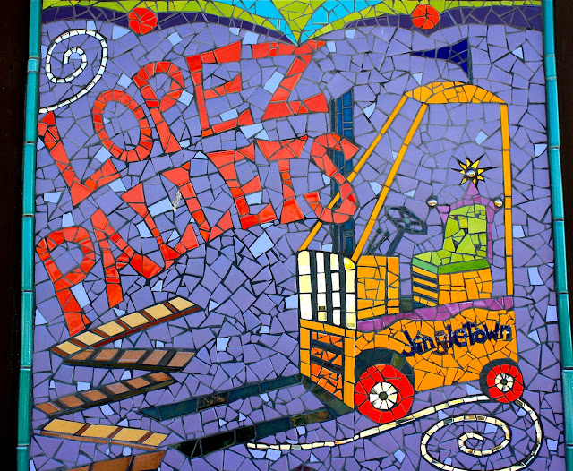 Oakland Daily Photo: Monday Mural: mosaic advertising