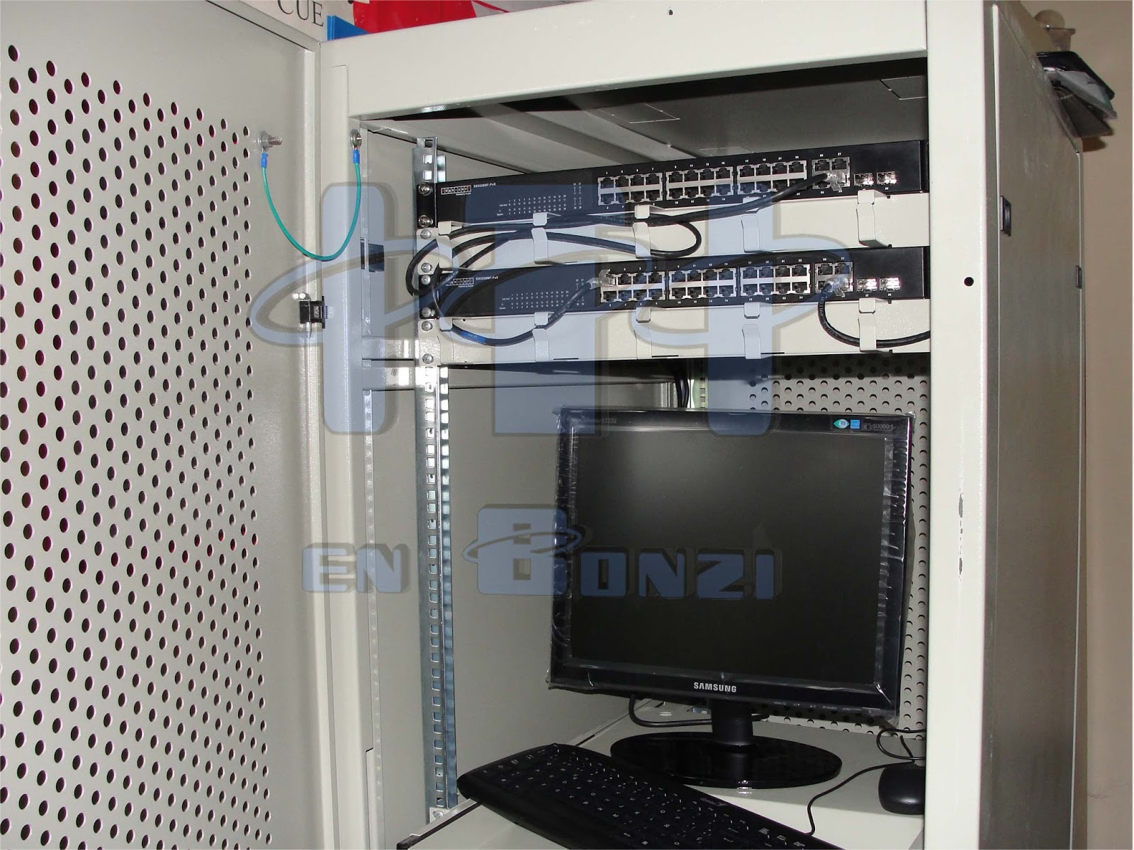 ITI en Bonzi: Infraestructura de Red y Piso Tecnológico de Conectar ...