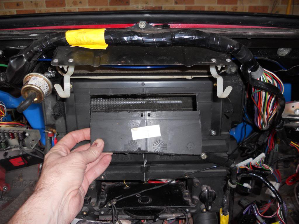 Jaguar XJS Restoration : XJS Delanair Mk3 Repair