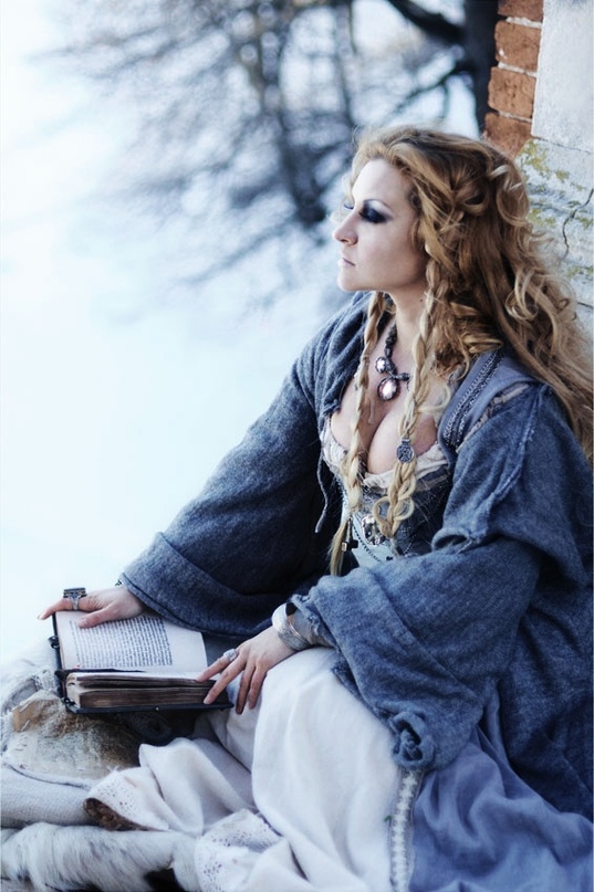 The Other Side blog: Tanith, Iconic Witch for Astonishing Swordsmen ...