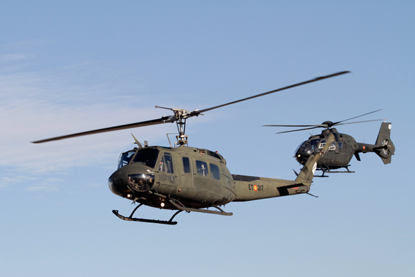 El Ejército retira el helicóptero HU-10 (Bell UH-1 Iroquois) tras 52 ...
