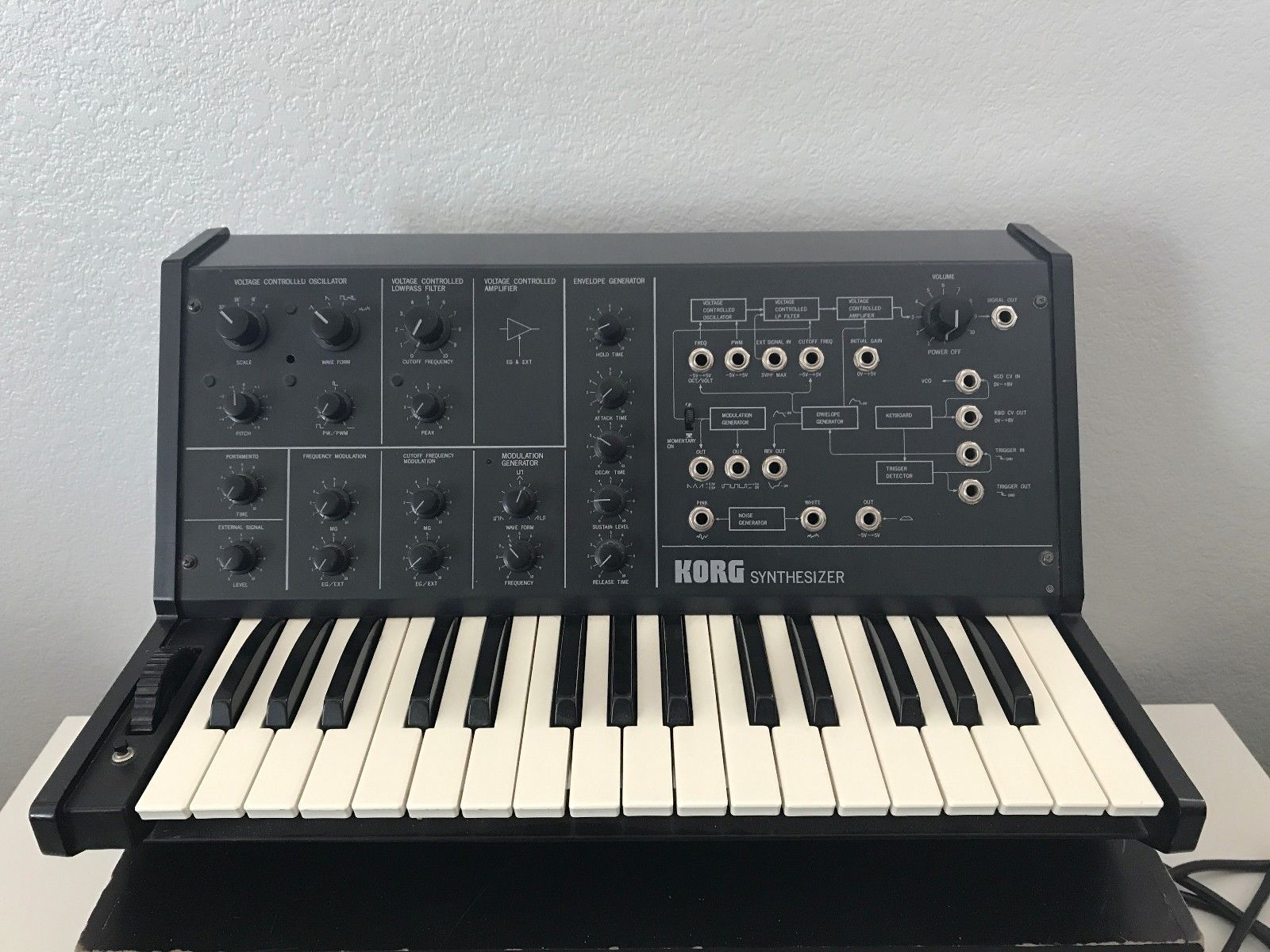 MATRIXSYNTH: Korg MS-10 Vintage Monophonic Analog Synthesizer SN 134653