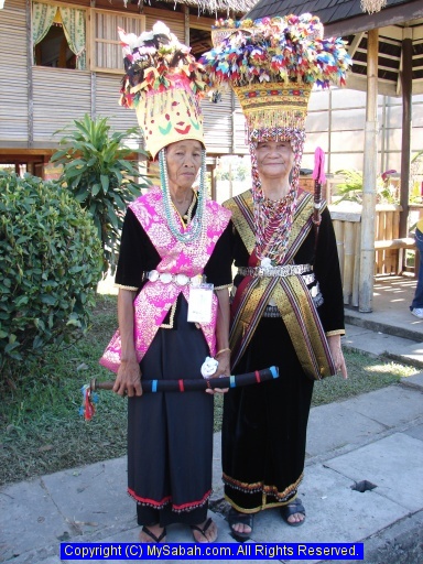 sabahan traditional costume