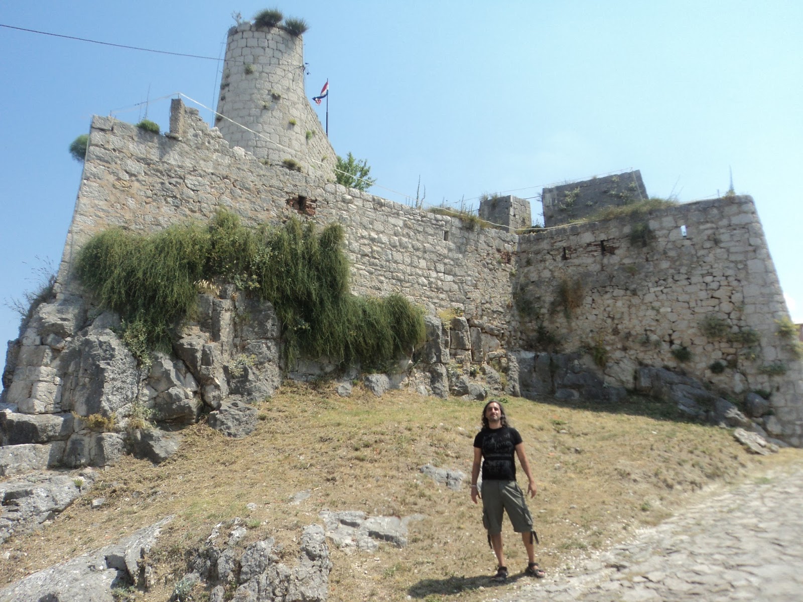 TRAS LAS HUELLAS DE HERÓDOTO. . . : TVRDAVA KLIS
