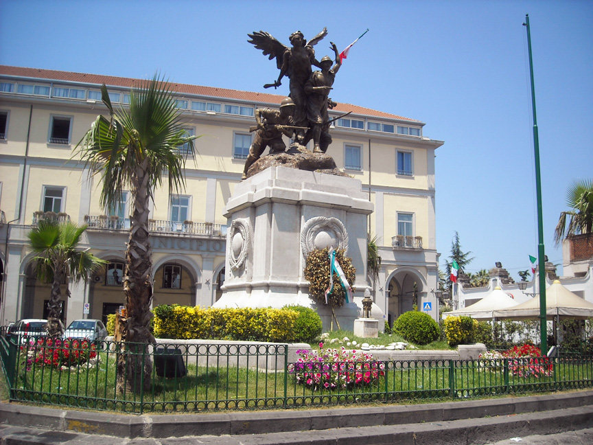 Polistena Vintage: Monumento ai caduti di Aversa Opera del Polistenese ...