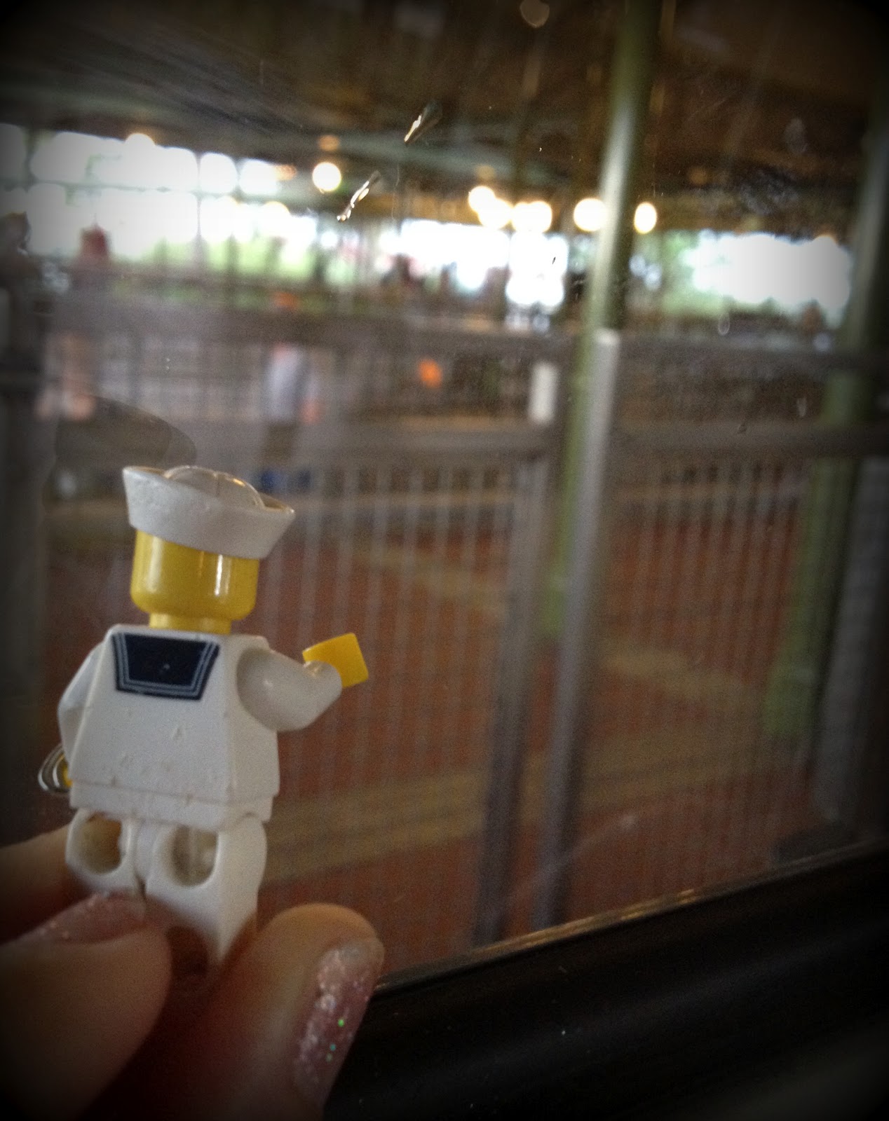 WobiSobi: Sunday with Sailor Sam: Sam goes to Walt Disney World.