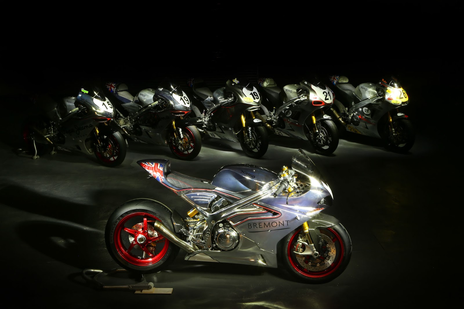 V4 RR The TT racer reborn - RocketGarage - Cafe Racer Magazine