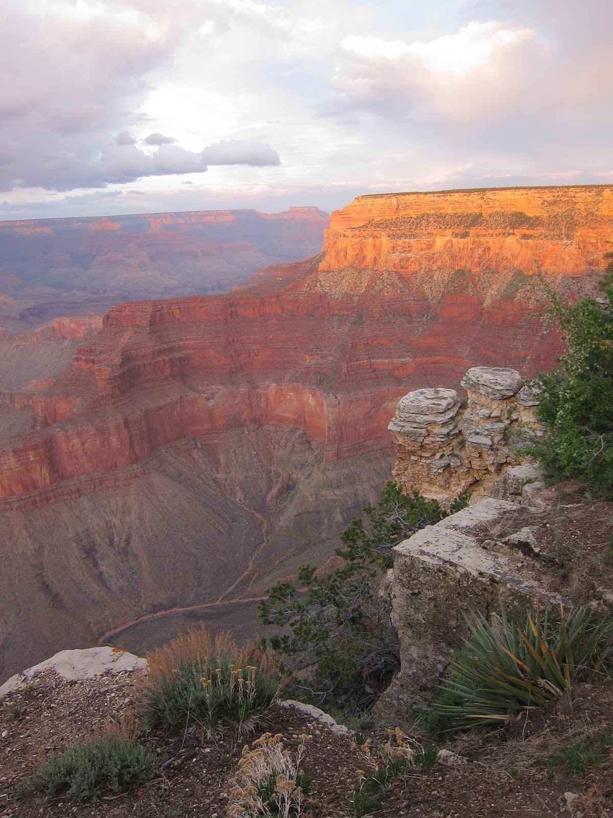 Just A Carry On: Grand Canyon from the air and ground