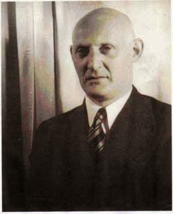 Leggere a lume di candela.: Israel J. Singer, “A oriente del giardino ...