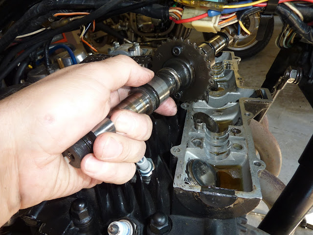 BikeTech7: How to change your camchain... or timing chain if you prefer.