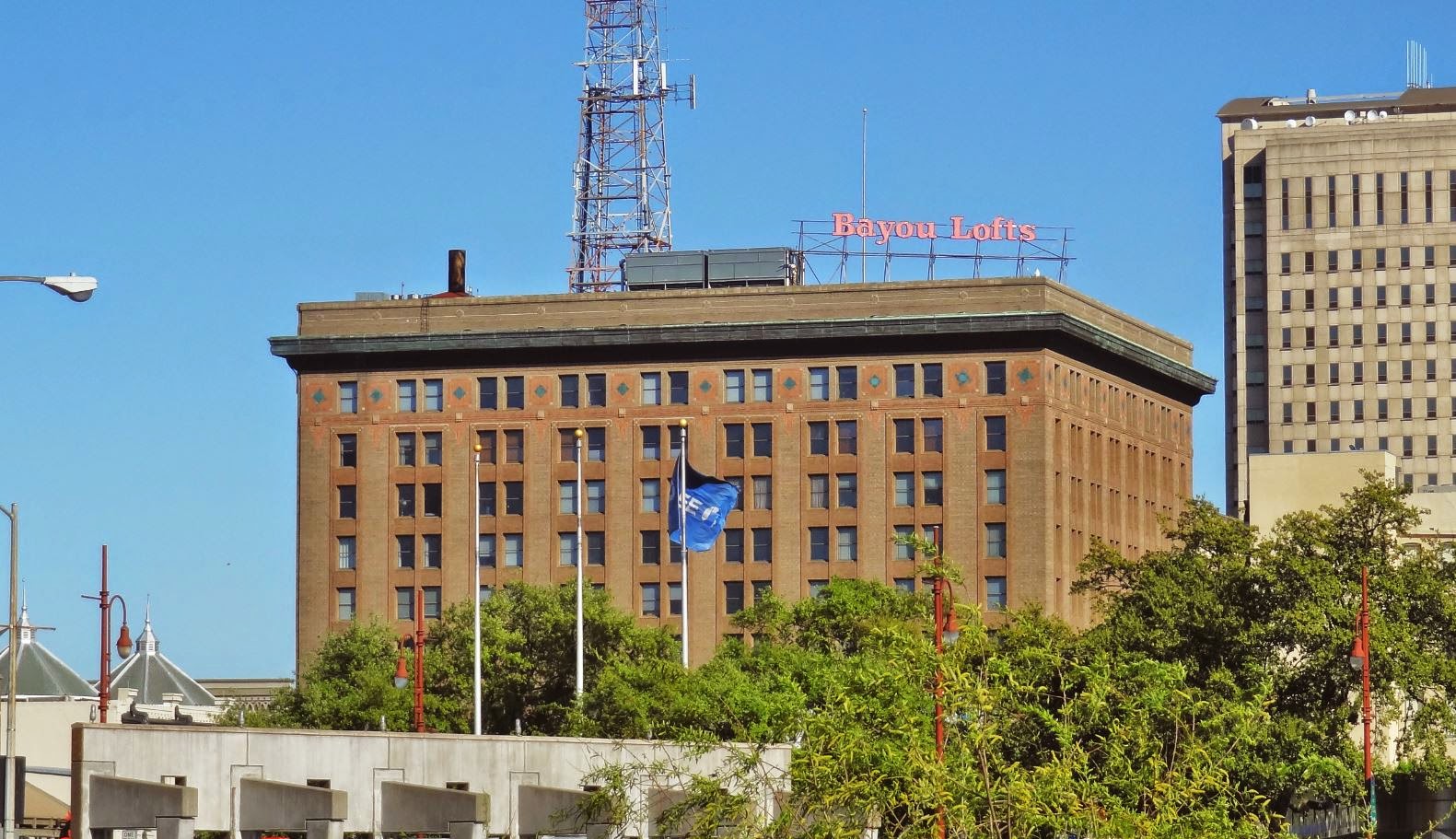 Houston in Pics: Bayou Lofts