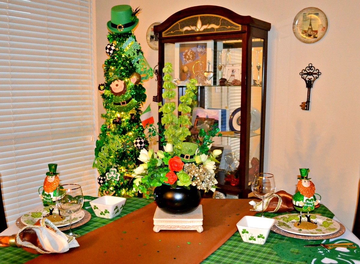 Cat's Holiday & Home Decor: Irish Shenanigans