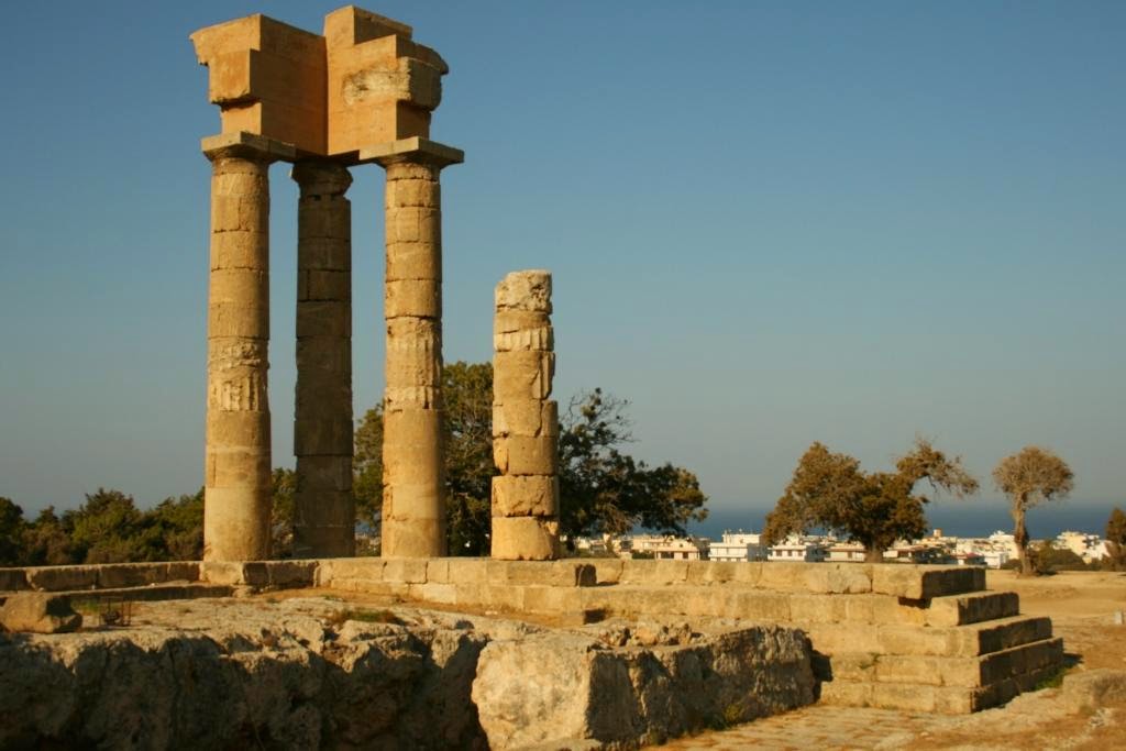 RODI E SIMI, SULLE TRACCE DEL PASSATO - una destinazione turistica italiana