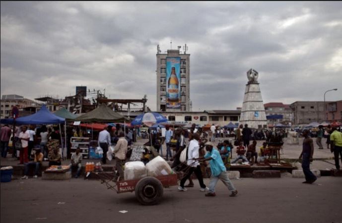Commune de Kalamu : Des avenues du quartier Matonge de nouveau envahies ...