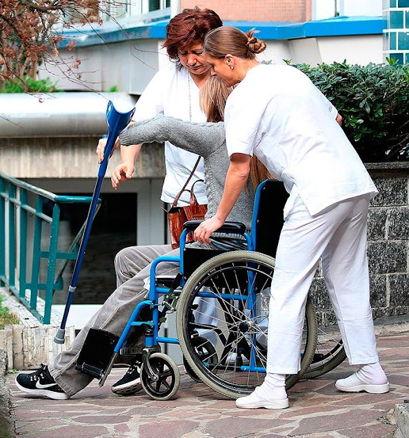 Beatrice Borromeo injured in a car accident in Milan