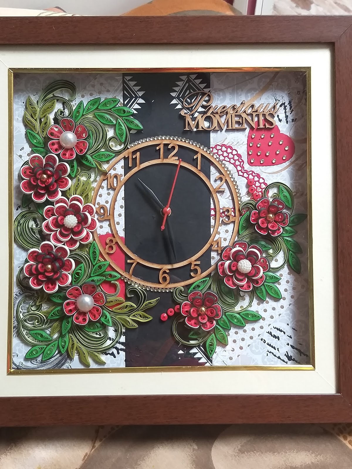 Creative Crafts : QUILLED WALL CLOCK - wonderful home decor