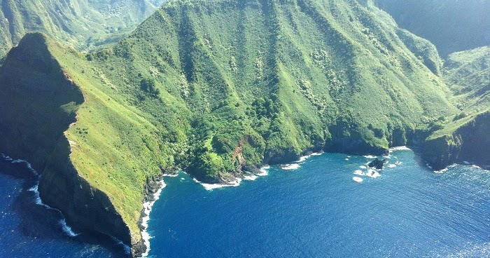 Molokai, Hawaii - The Stunning Beauty of Hawaii ~ Amazing World Reality ...