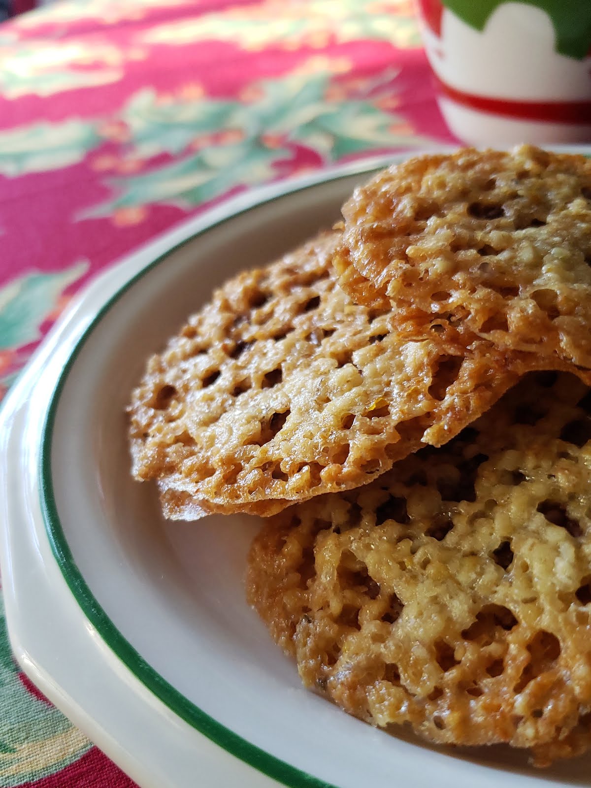 Italian Lace Cookies