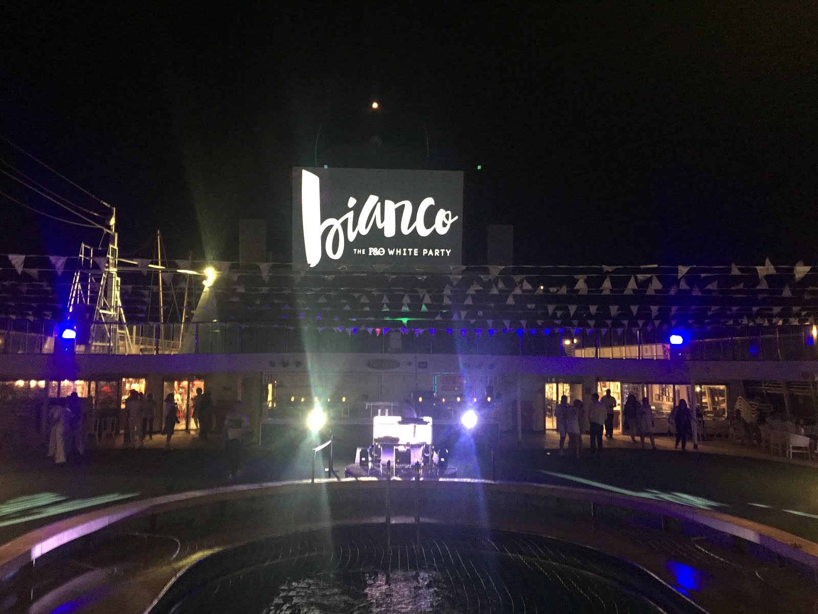 Podium dancing and smoke machines - Cruising With Honey