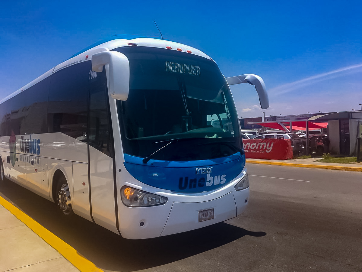 Unebus directo al aeropuerto, un ahorro de 400 pesos