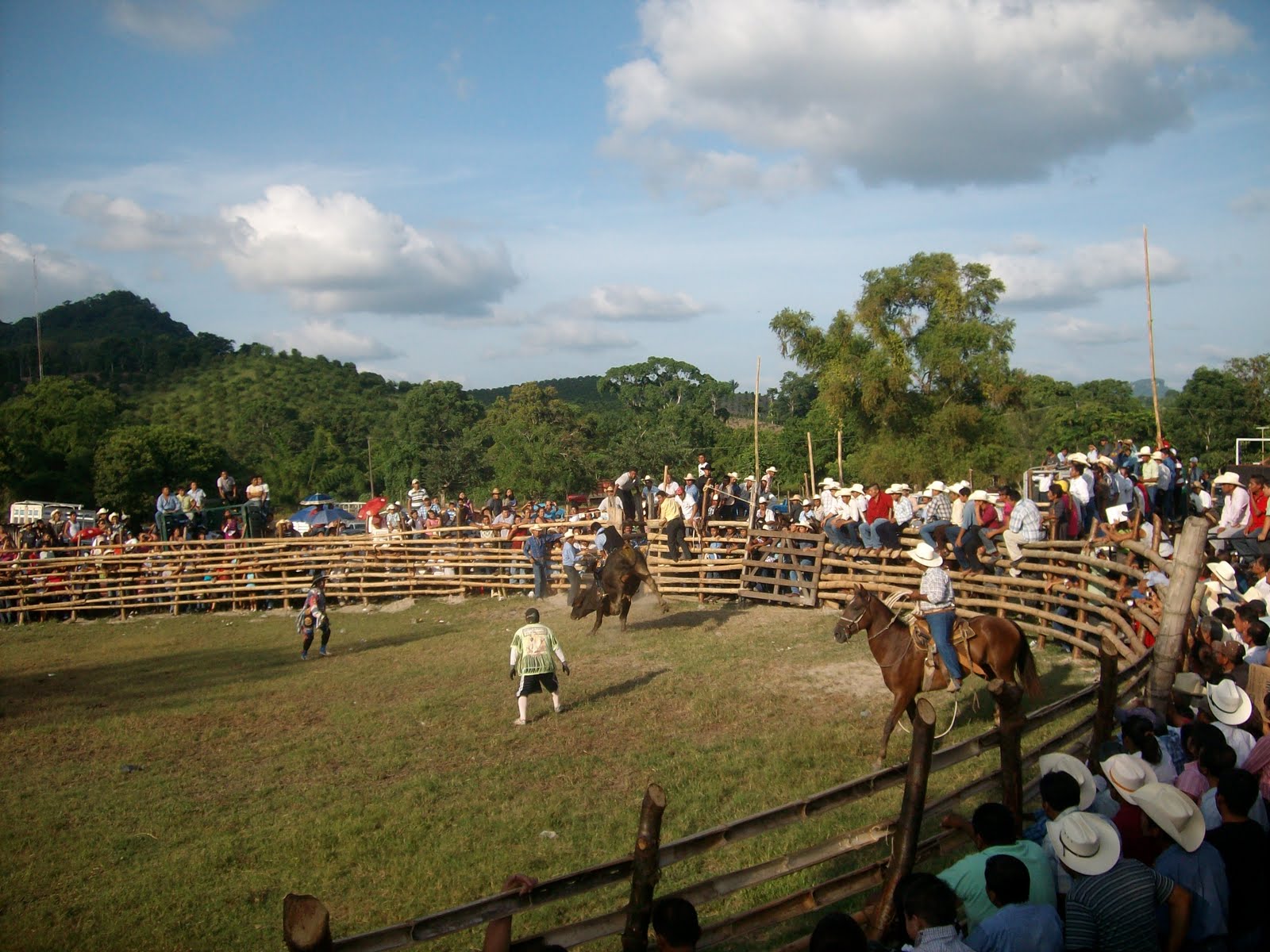 COMUNICANDO A PUEBLILLO Y EL LLANO PAPANTECO: PUEBLILLO CELEBRO SU ...