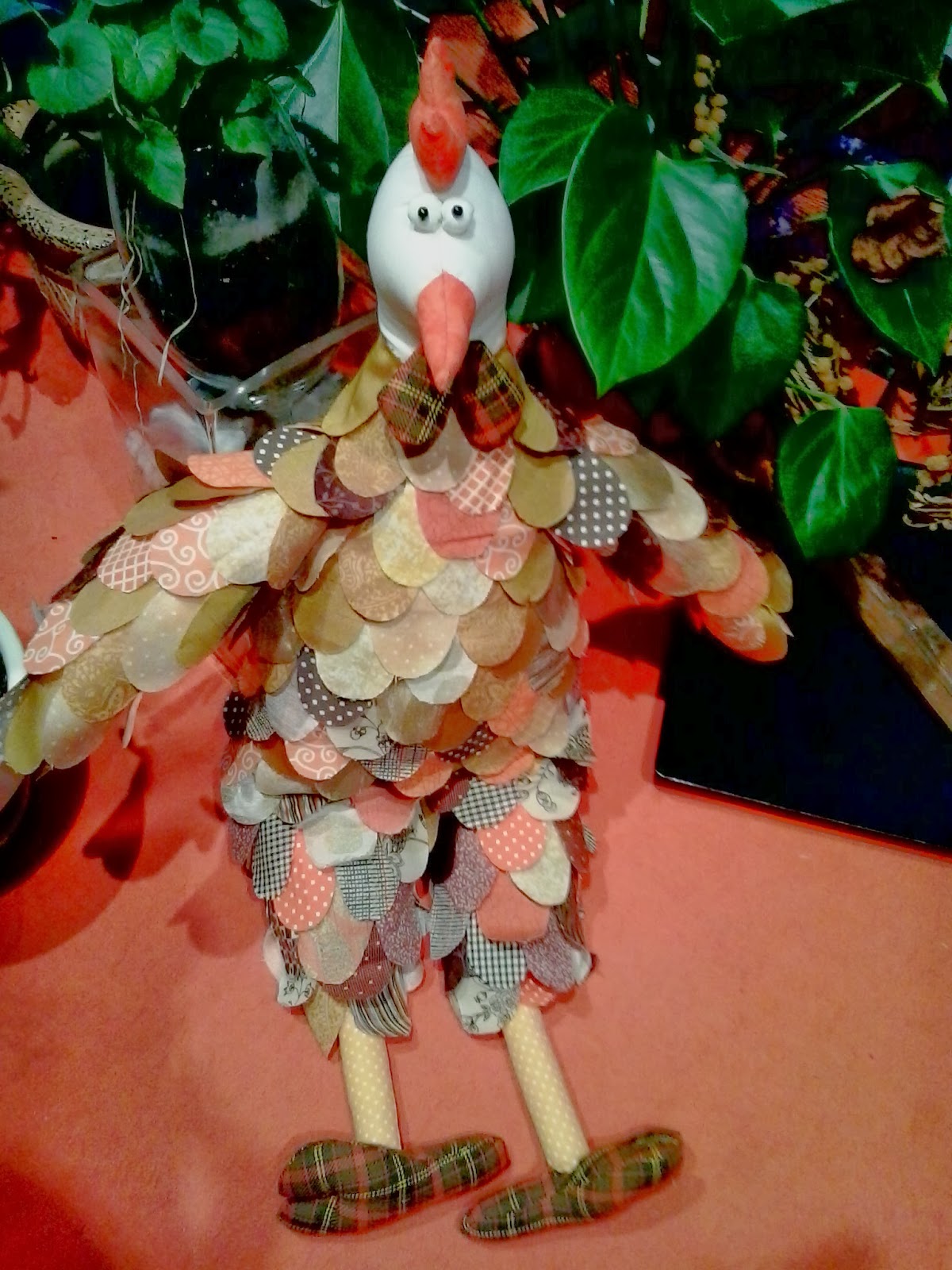 la vaca con botas: Gallina para presentación del cuento "Puagg"