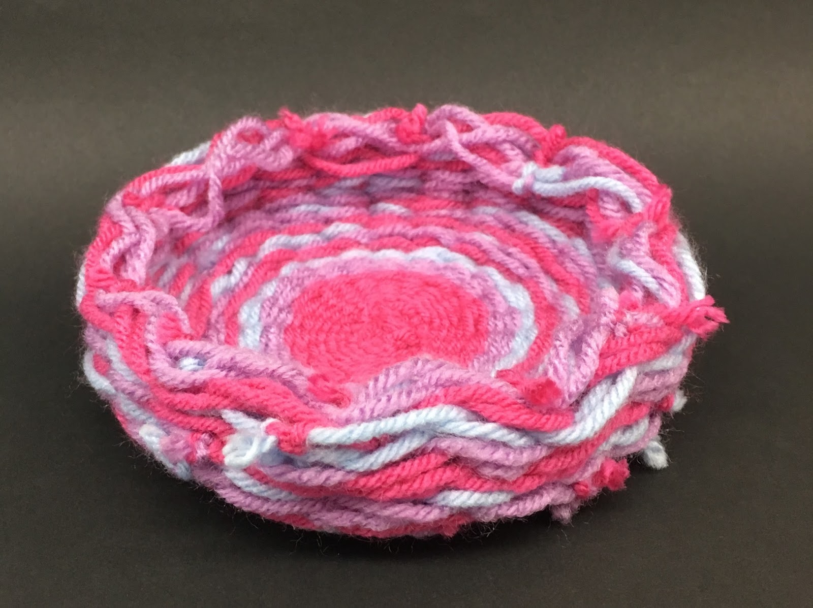 Paper Plate Weaving-Make a Yarn Bowl!
