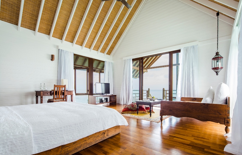 Tropical Resort Master Bedroom Design and Decoration Ideas | Art Home ...