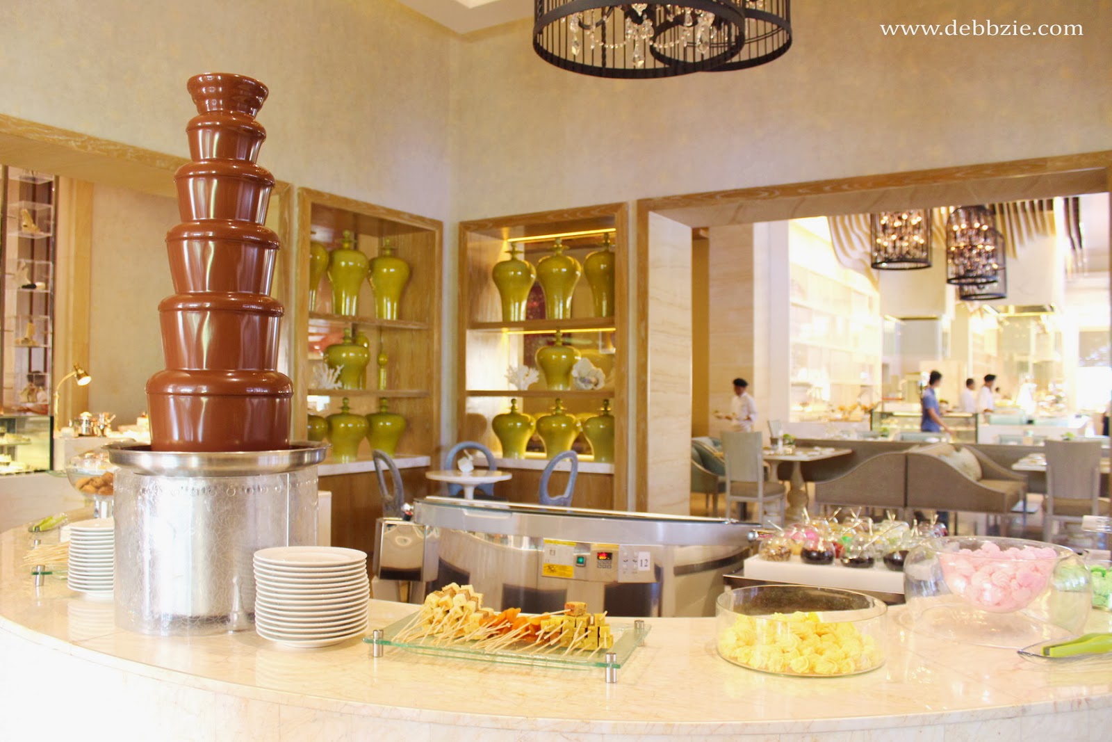 My Time Capsule: The Cafe At The Mulia, Mulia Resort & Villas